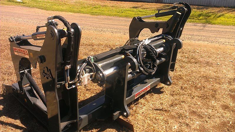 Dual Floating Pipe Handlers for Telehandlers & Wheel Loaders