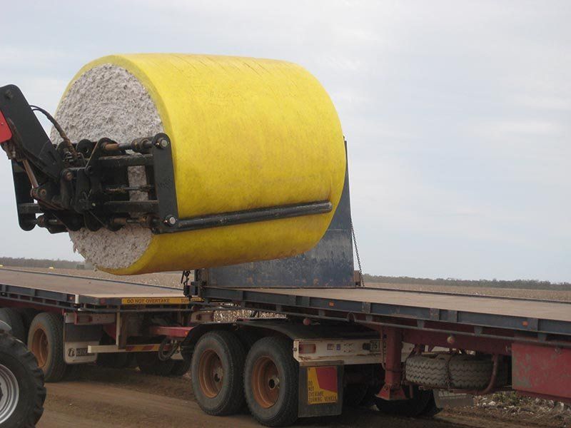 Cotton Bale & Tag Trailer - McCormack Industries