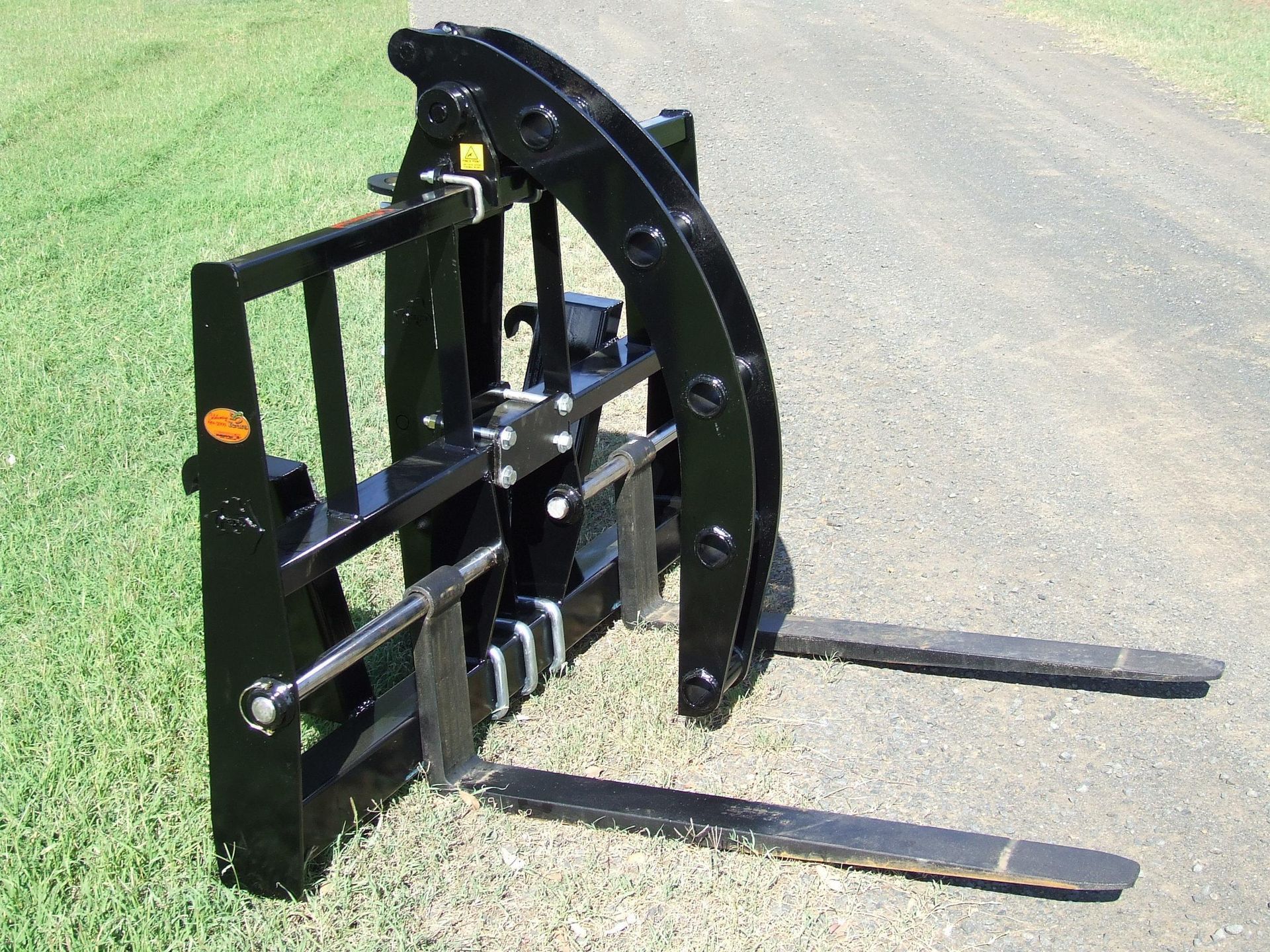 Pallet Fork Log Grabs for Tractors