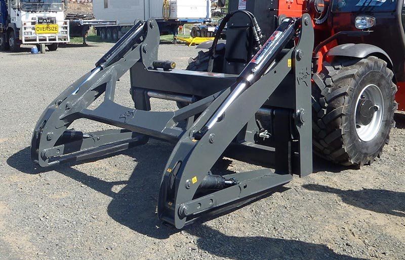 Dual Floating Pipe Handlers for Telehandlers & Wheel Loaders