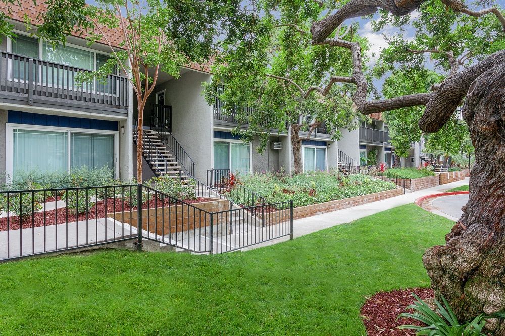Find Out Why Summer Crest Has the Best Anaheim Apartments