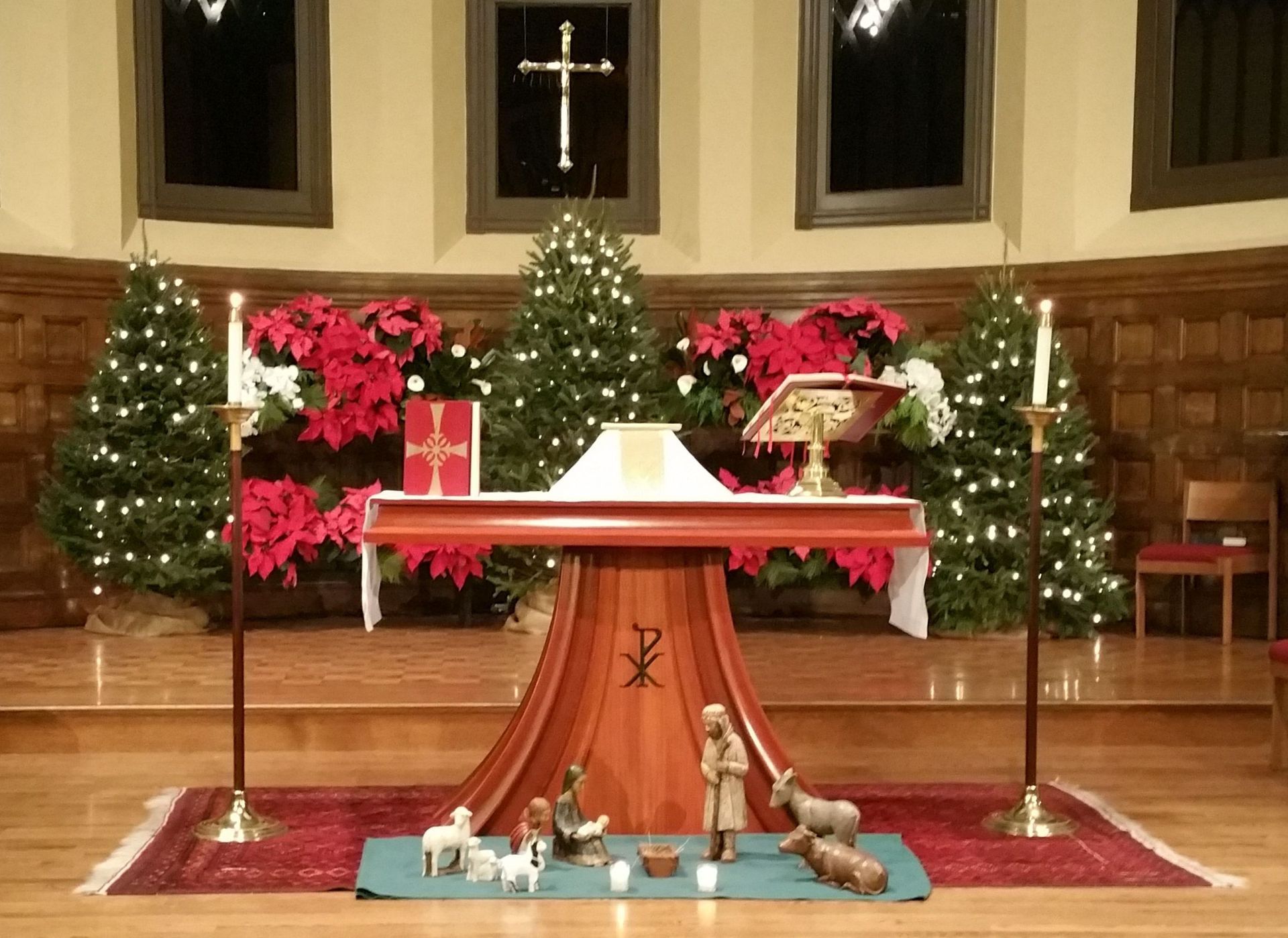 Join us for Christmas services!