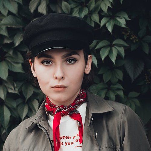 Alice Hays's Instagram, Twitter & Facebook on IDCrawl