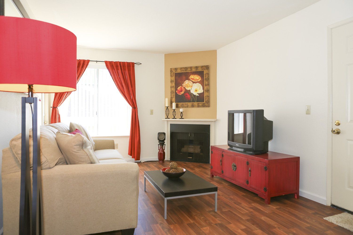 Sierra Ridge Apartments | Apartments for Rent in Citrus Heights, CA