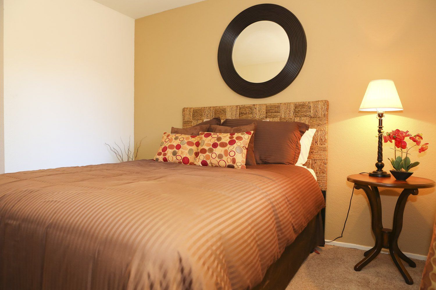 Sierra Ridge Apartments | Apartments for Rent in Citrus Heights, CA