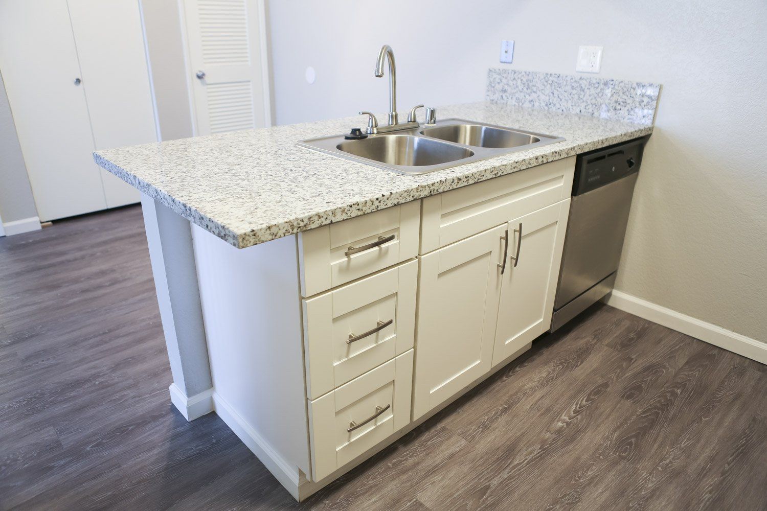 Sierra Ridge Apartments | Apartments for Rent in Citrus Heights, CA