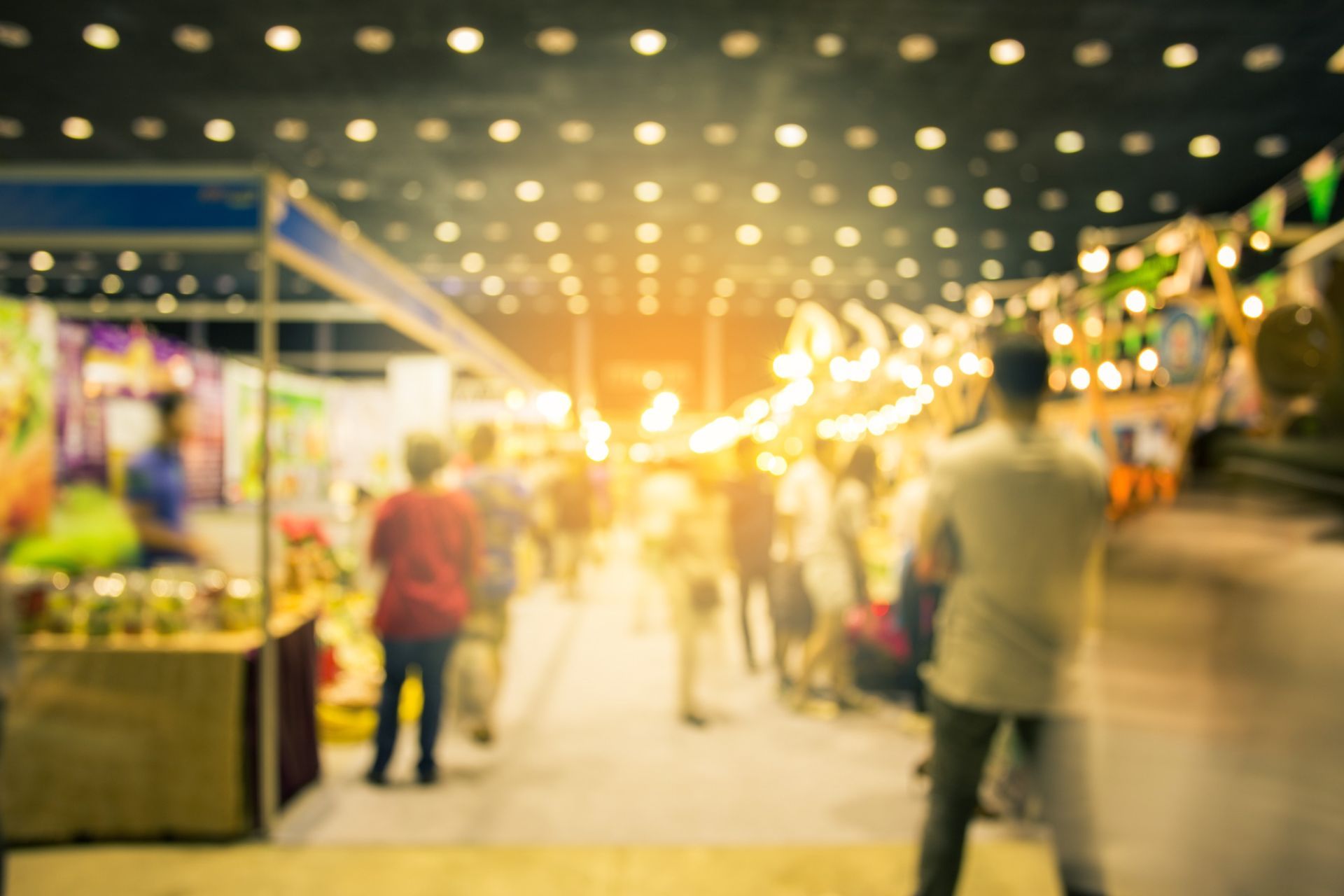 Six Essential Types of Trade Show Lighting to Enhance Your Booth