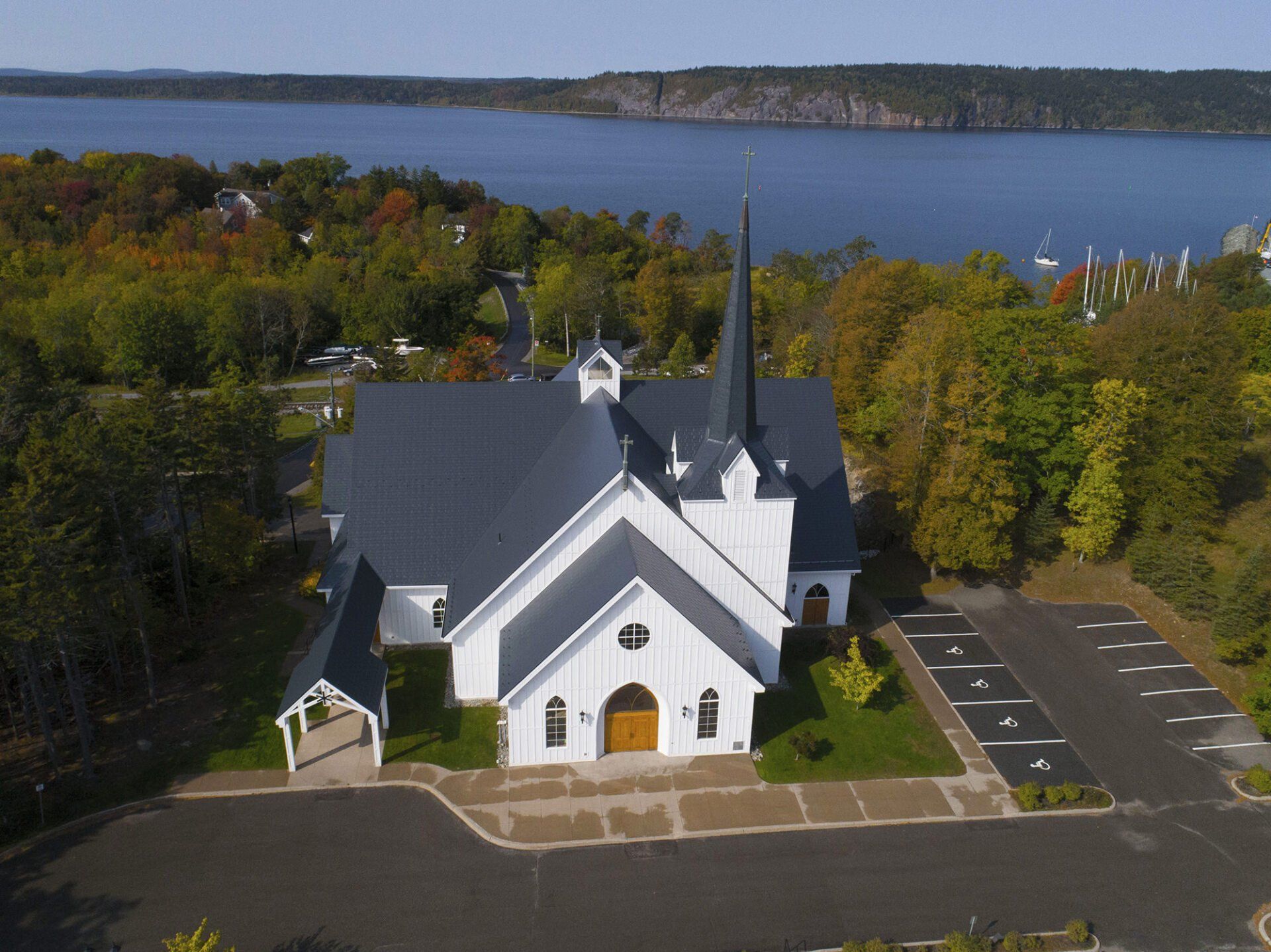 Edmonton Metal Roofing 🇨🇦 – Fire Rated, Lifetime Warranty | Interlock®