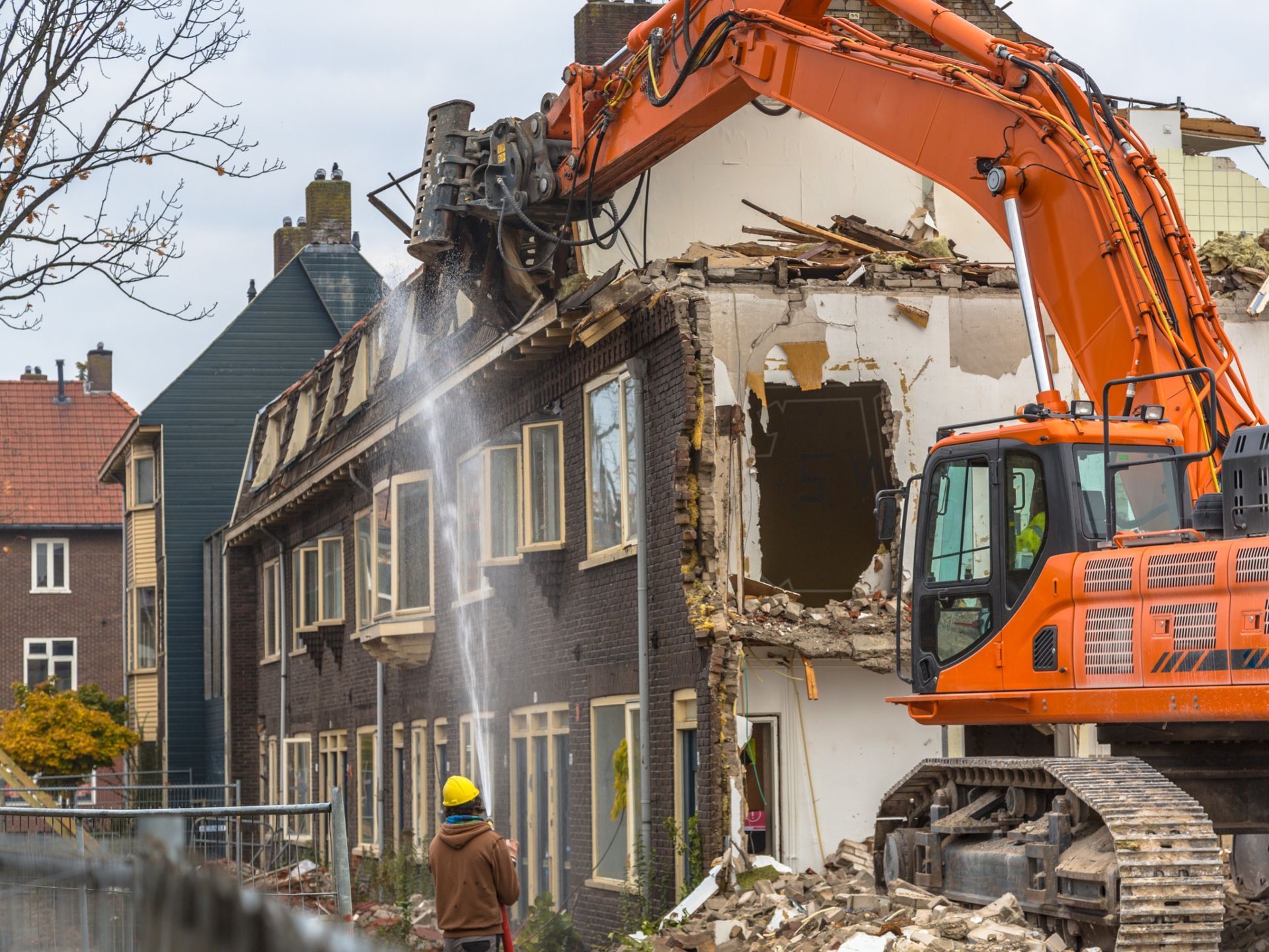 You Need to Know About Five Common Signs of Asbestos | Blog