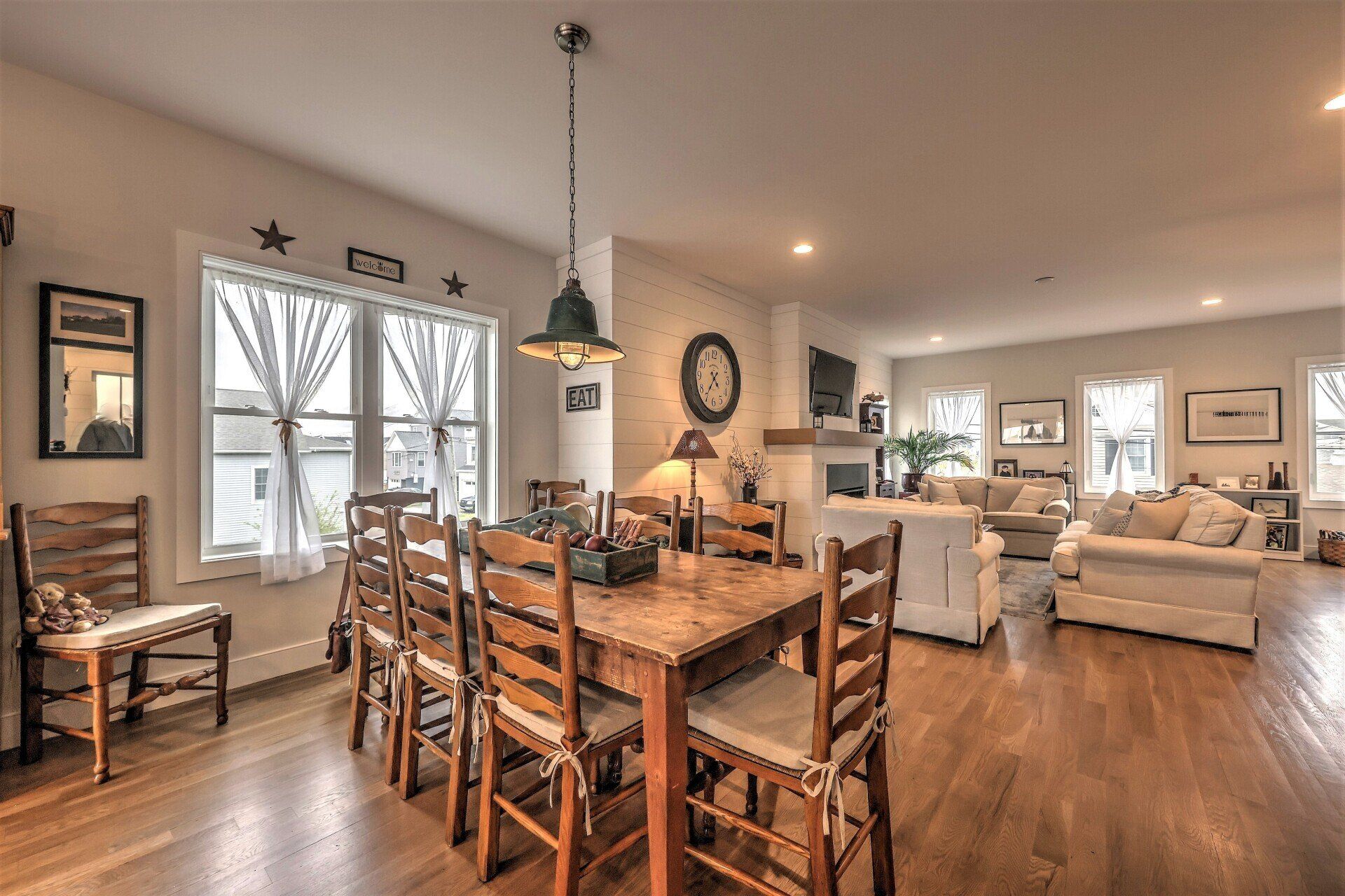 Property World - Residential & Commercial Real Estate - CT