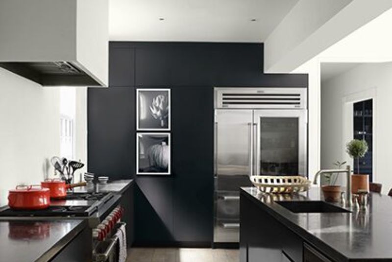 Prefer a Minimalistic Vibe? Choose These Benjamin Moore Paint Colors