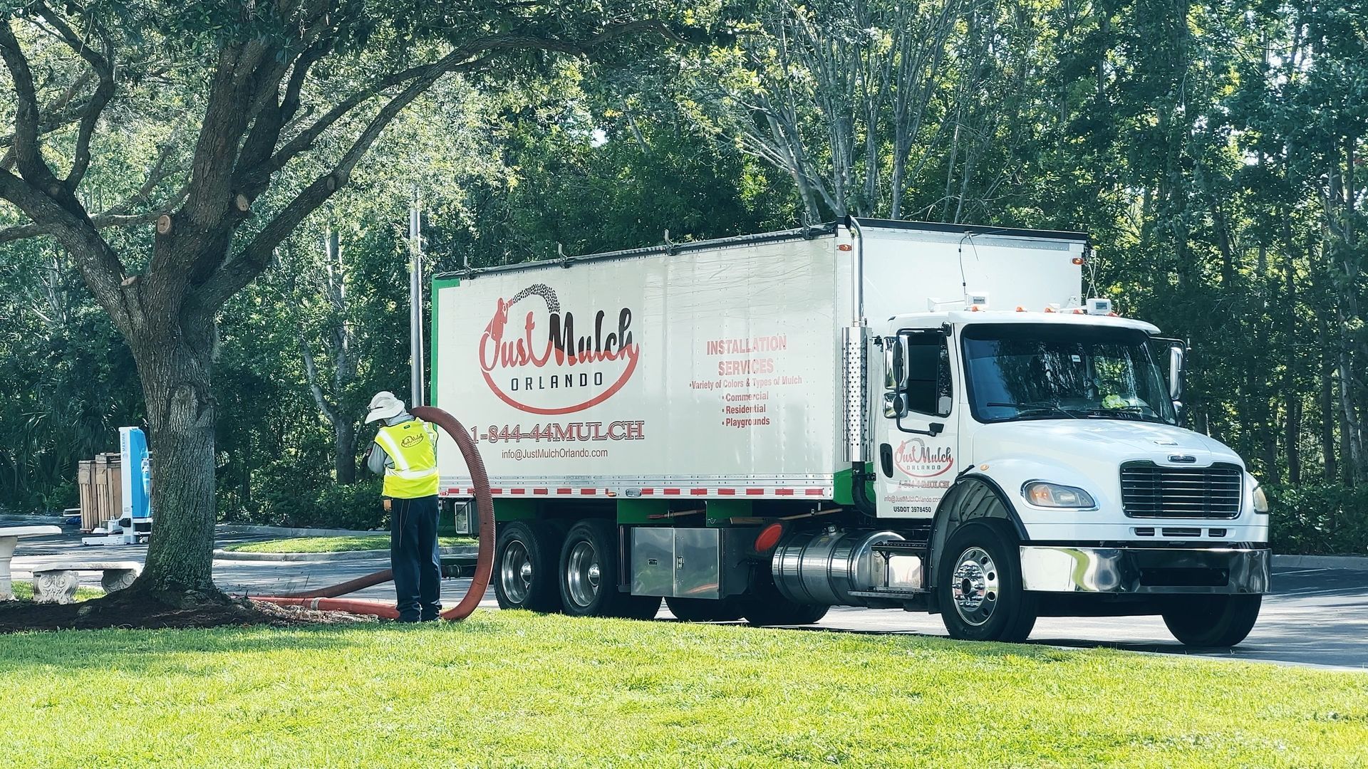 Just Mulch Orlando - Revolutionizing Commercial Mulch Installation