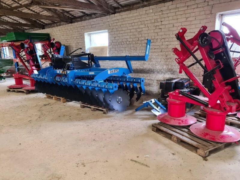 LEROKO | Lauksaimniecības tehnika, aprīkojums un rezerves daļas