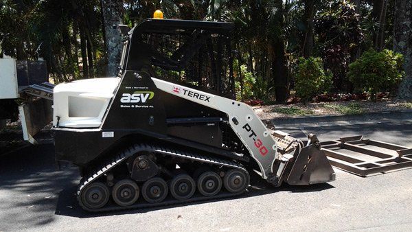 Bobcats & Posi-Tracks Hire | Sunshine Coast, QLD | Bebrok
