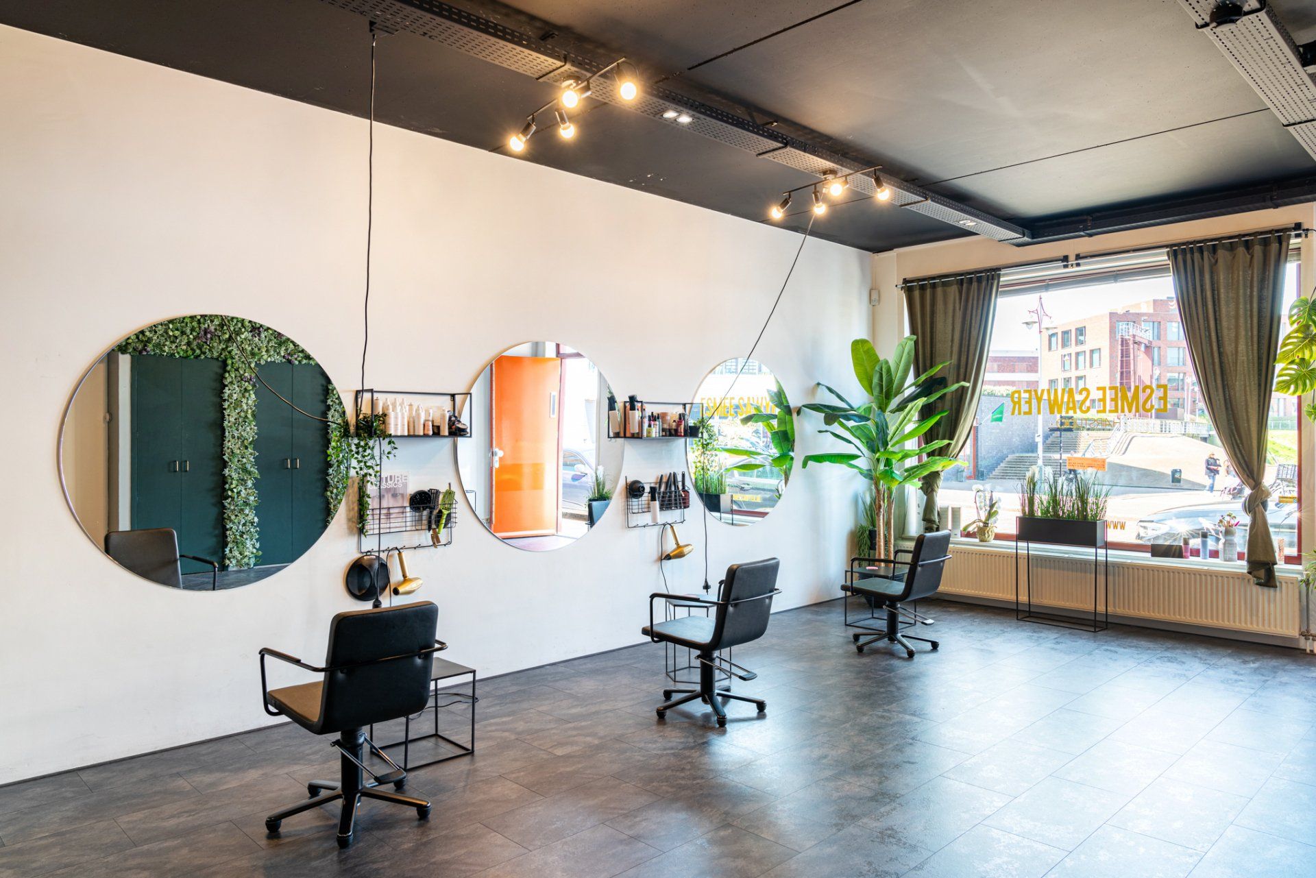 Kapper Den Haag ️ Esmee Sawyer Hairstudio ️ [Dr. Lelykade Den Haag]