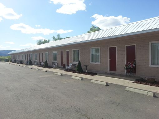 Bieber Motel - Stay overnight Bieber, CA