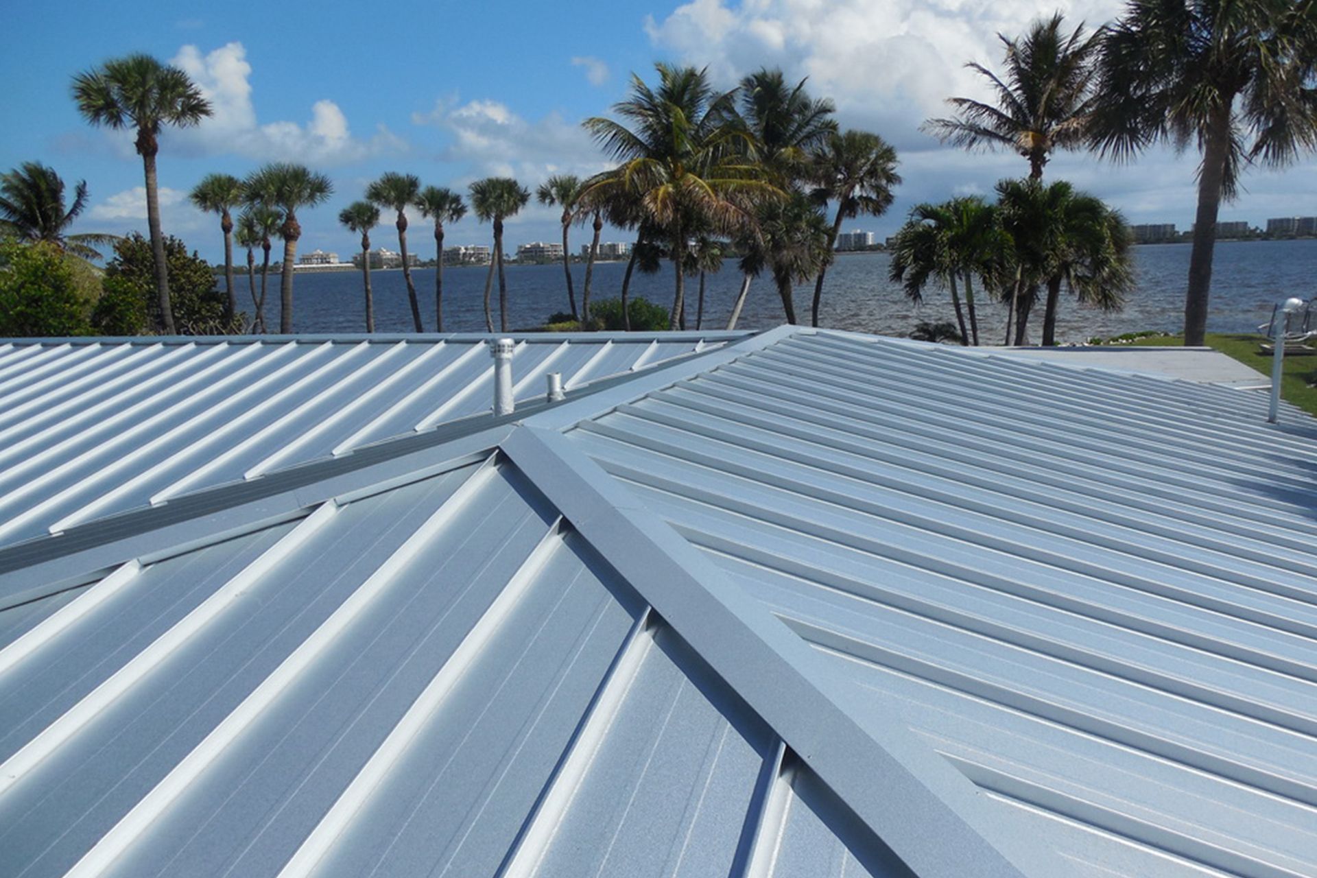 Metal roof or shingles?: Planning Your Roof Replacement