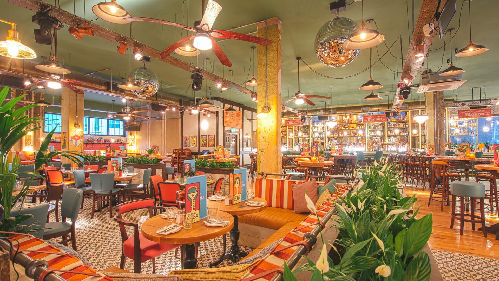 Our Recommended Suppliers - Party Delights Photo Booth