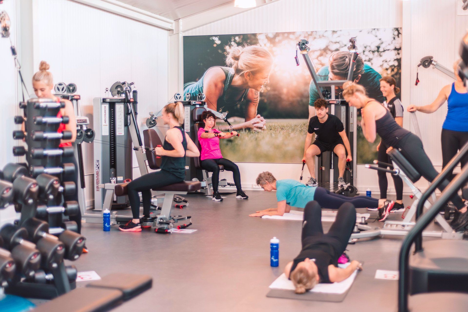 De Kracht van de Sportschool Community: Waarom Samen Trainen Inspireert