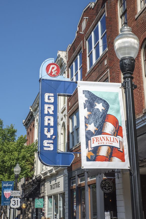 Franklin Driving Tours | Private Tours & Chauffeur Service