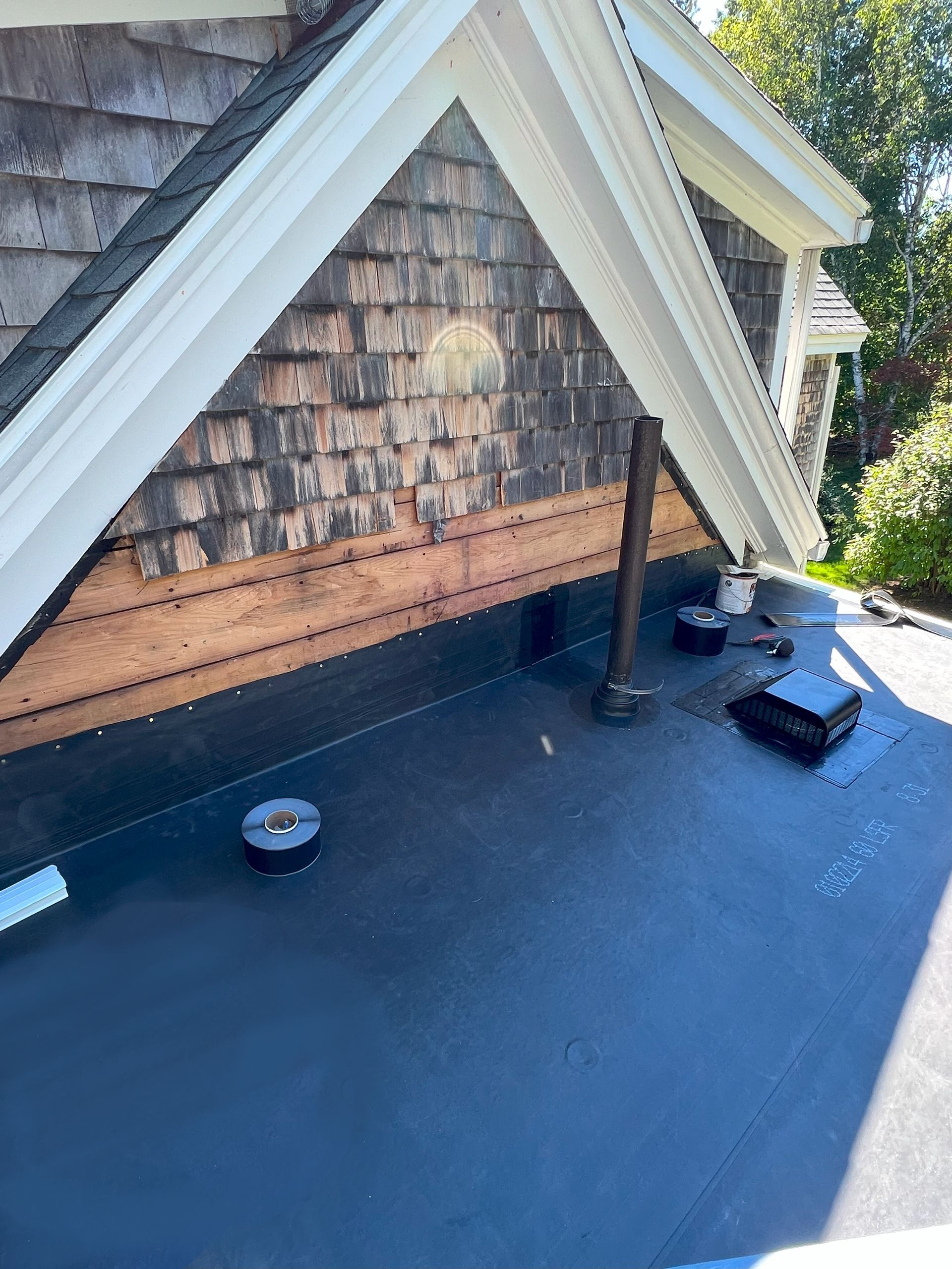 Rubber Roof Installation, Asphalt Shingle Roof Installation