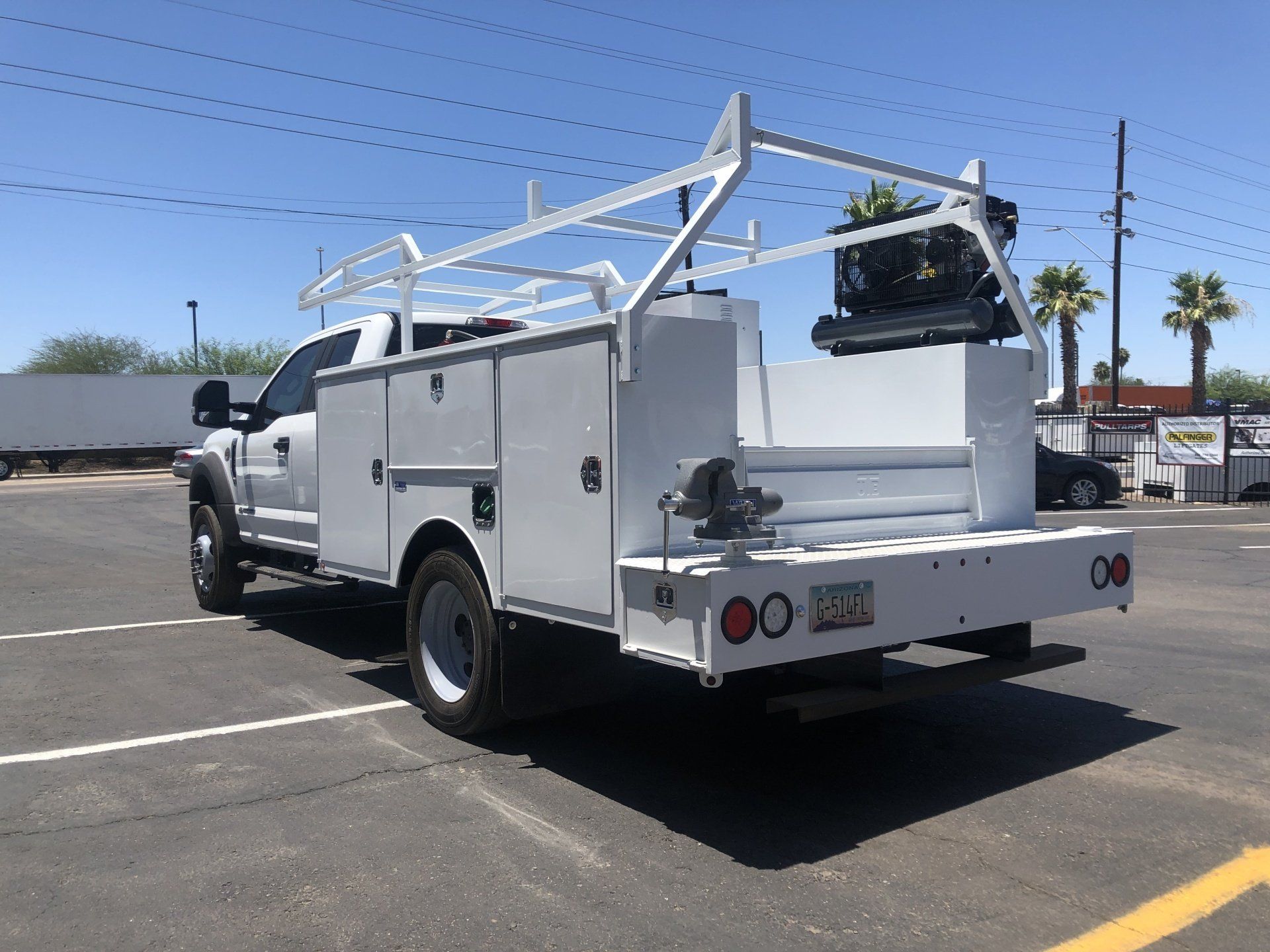 Commercial Service Bodies | Drake Equipment