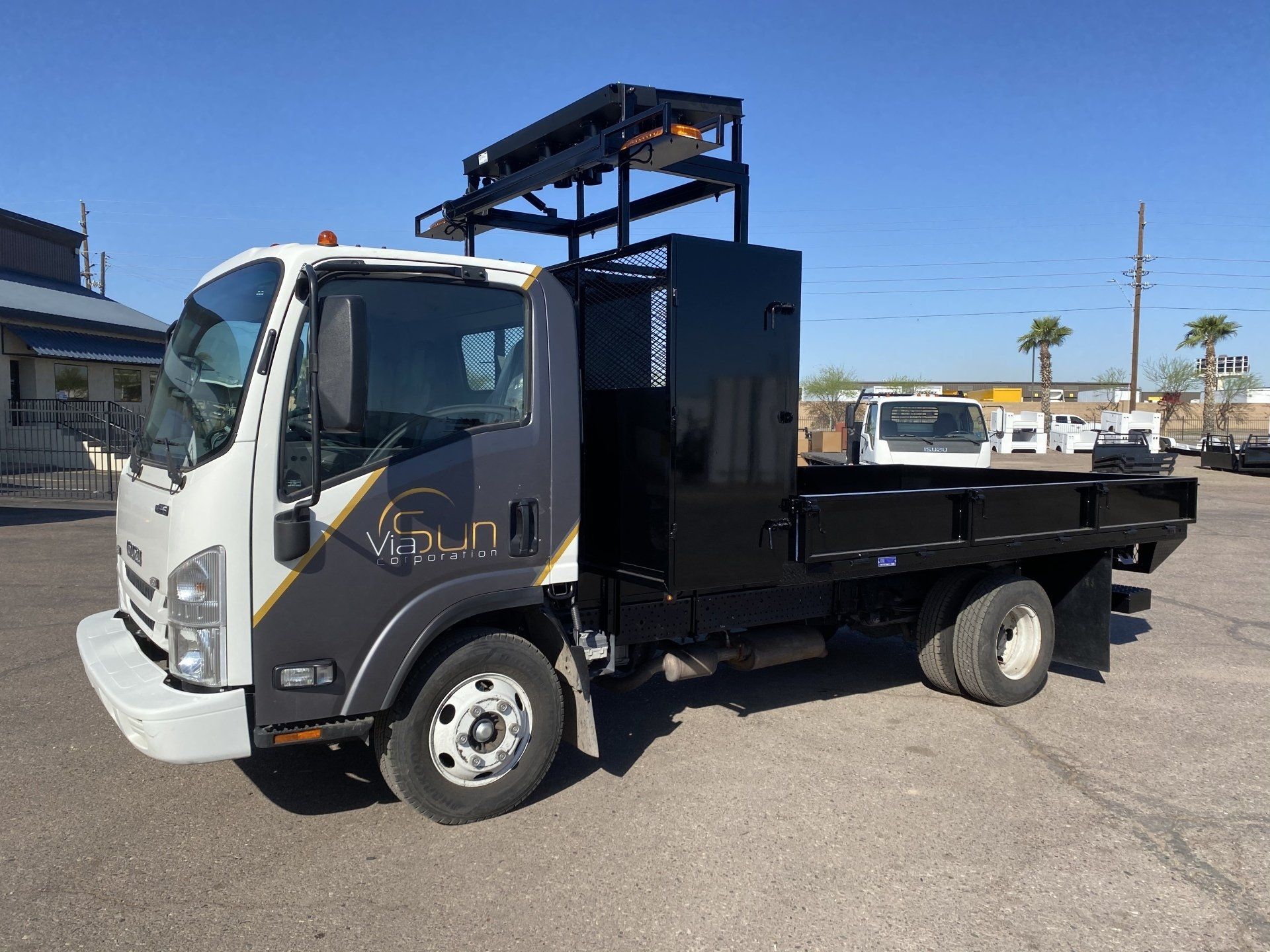 Drake Equipment | Flatbeds