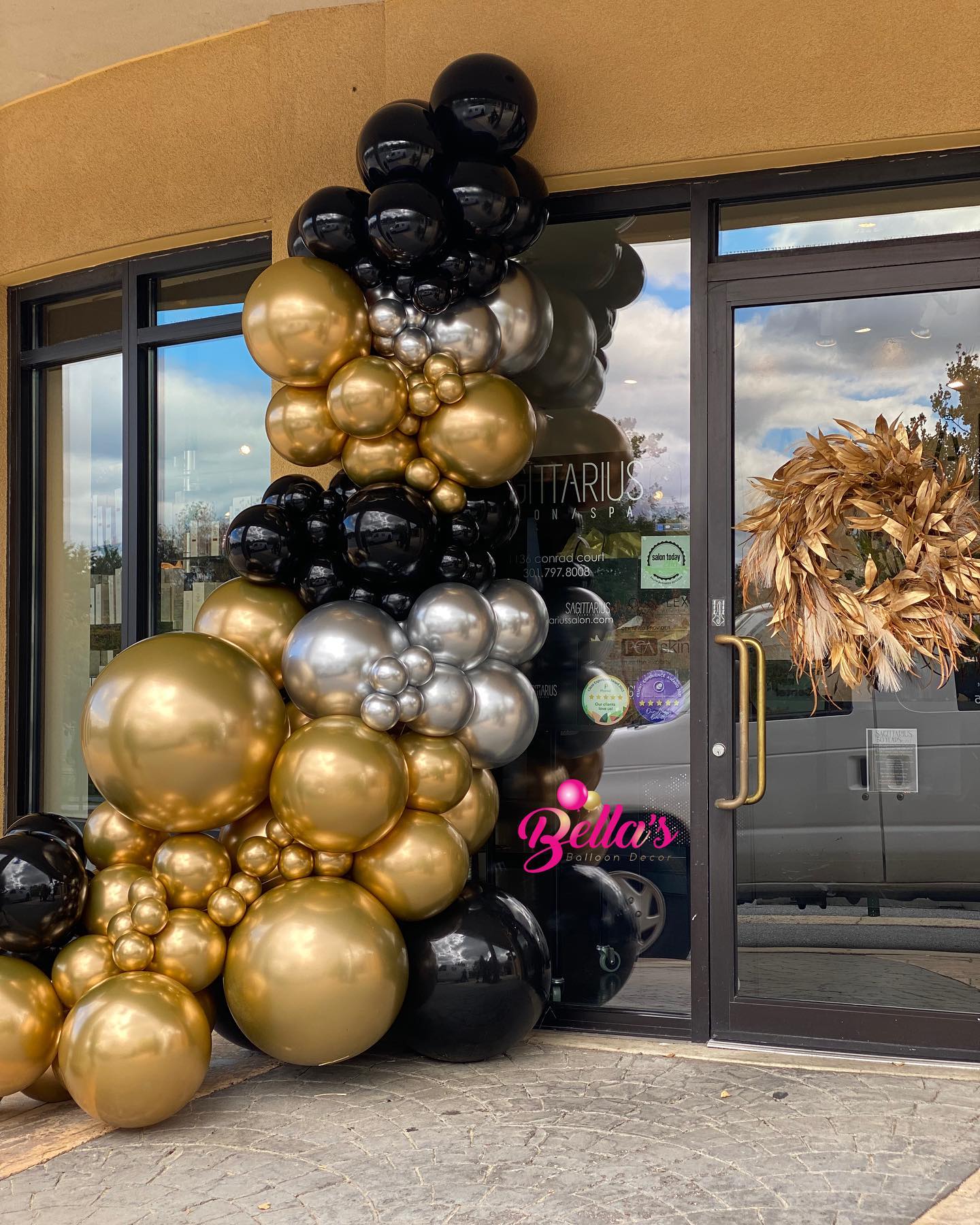 Balloon Decor in National Harbor, Maryland | Bella's Balloon Decor