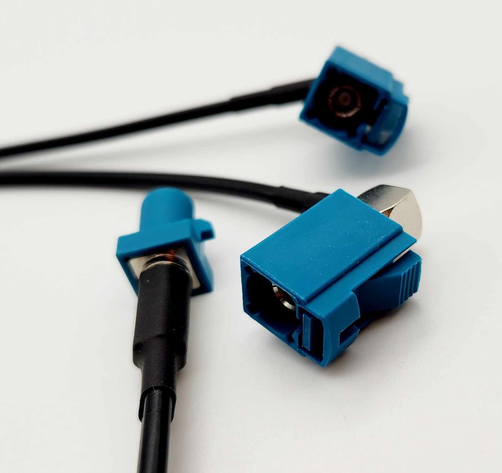 FAKRA Connectors & RF Cables | AVR GLOBAL TECHNOLOGIES | San Marcos, CA