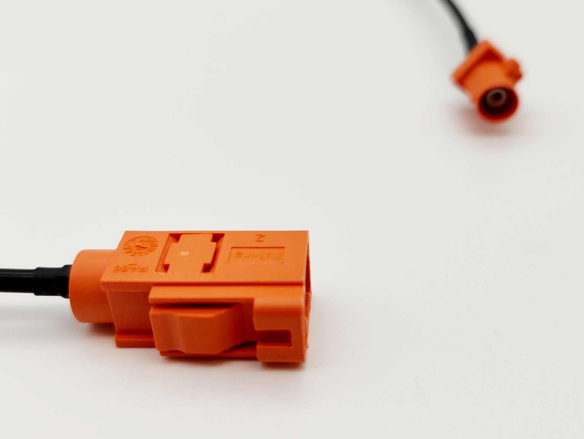 FAKRA Connectors & RF Cables | AVR GLOBAL TECHNOLOGIES | San Marcos, CA