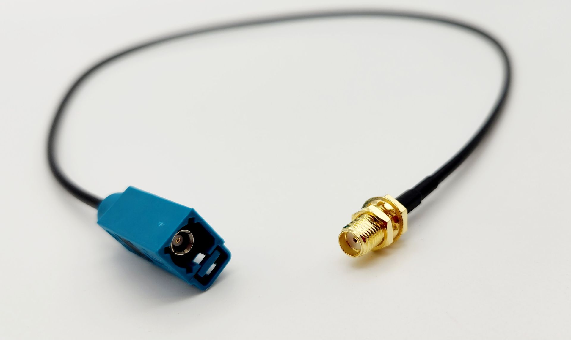 FAKRA Connectors & RF Cables | AVR GLOBAL TECHNOLOGIES | San Marcos, CA