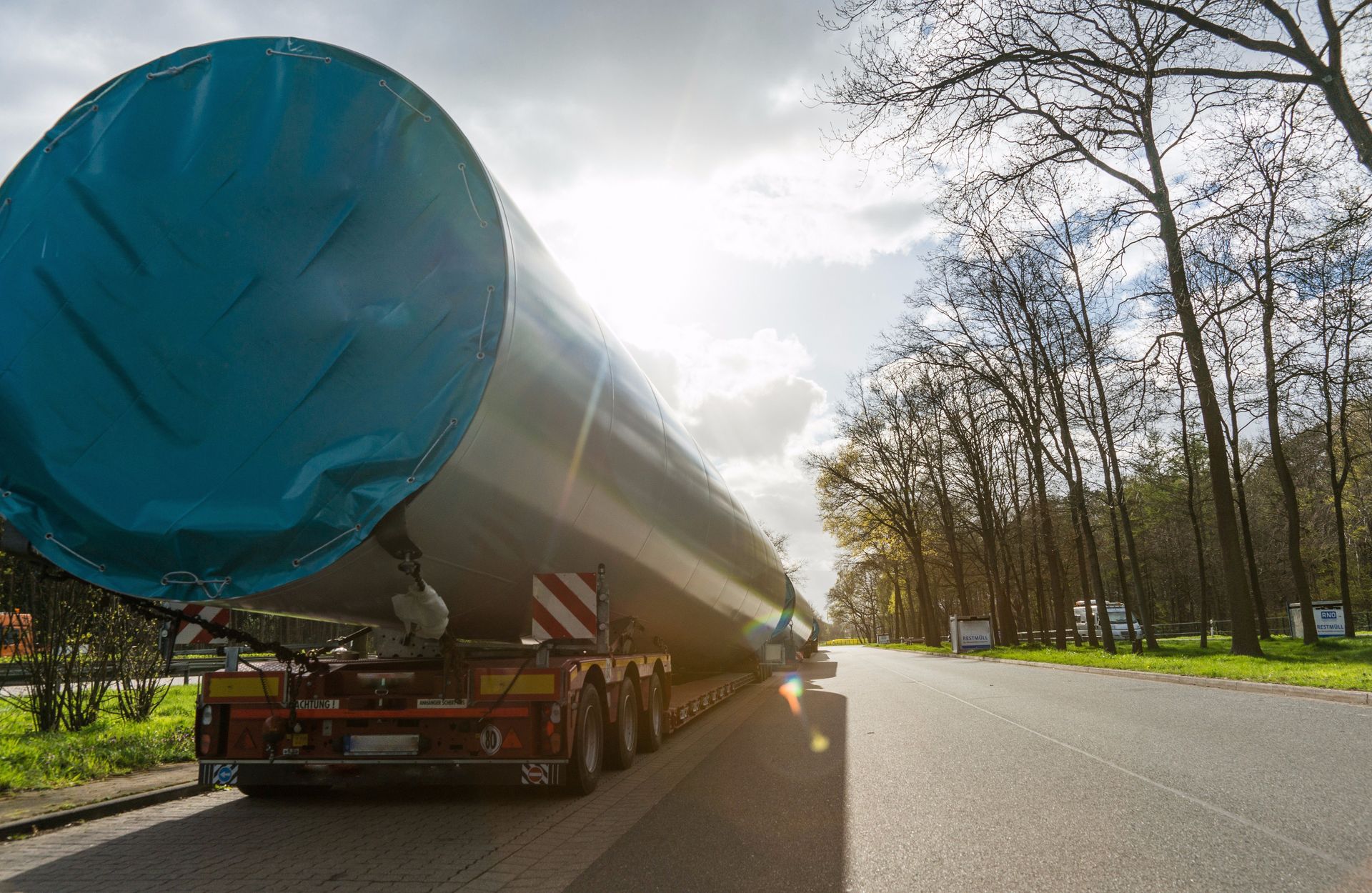 CUSTOM SPECIALIZED DELIVERY SERVICES