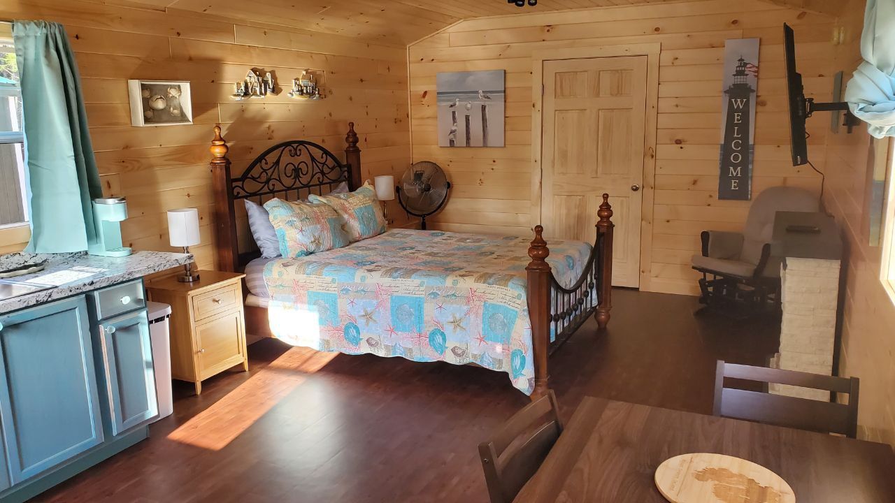 Lighthouse Cabins | Cabins