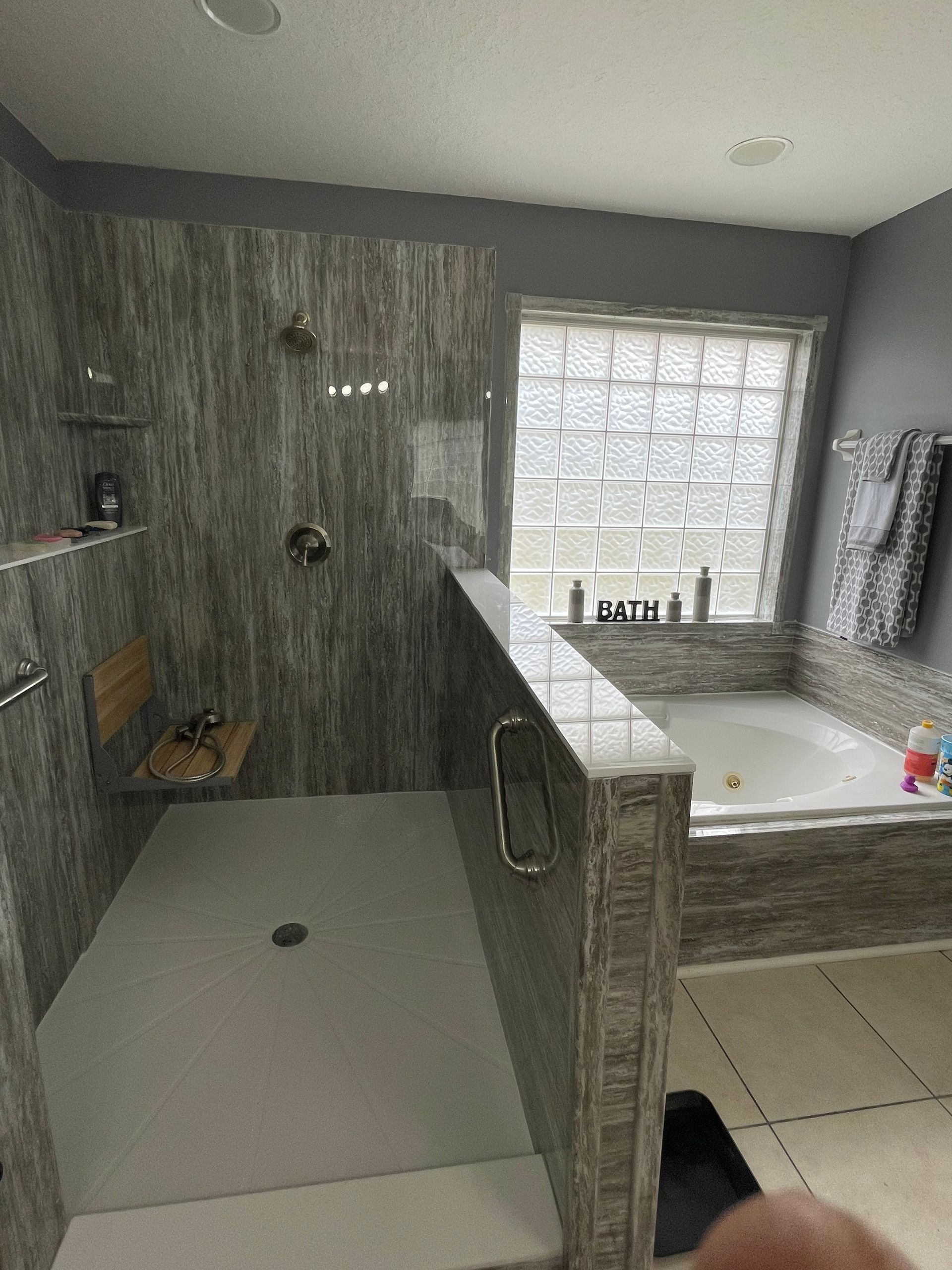 Custom Shower Enclosures | Tempered Custom Shower | FL