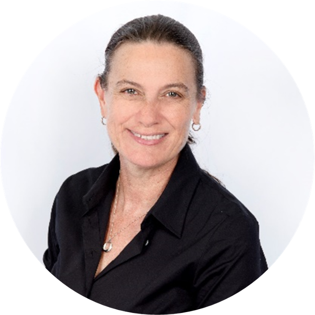 Ruth Wallace's Instagram, Twitter & Facebook on IDCrawl