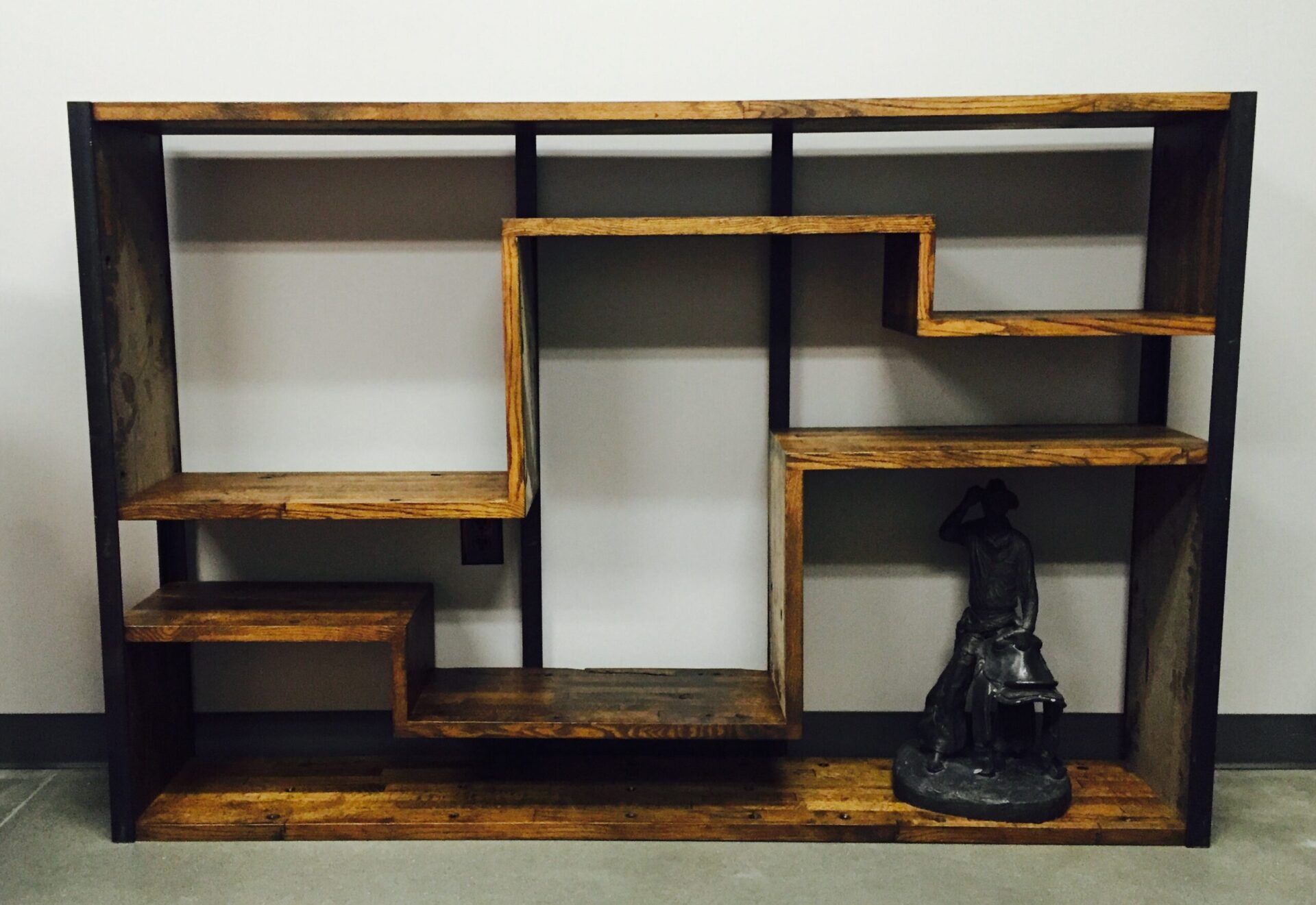 Beautifully reclaimed wood & products for any project or decor
