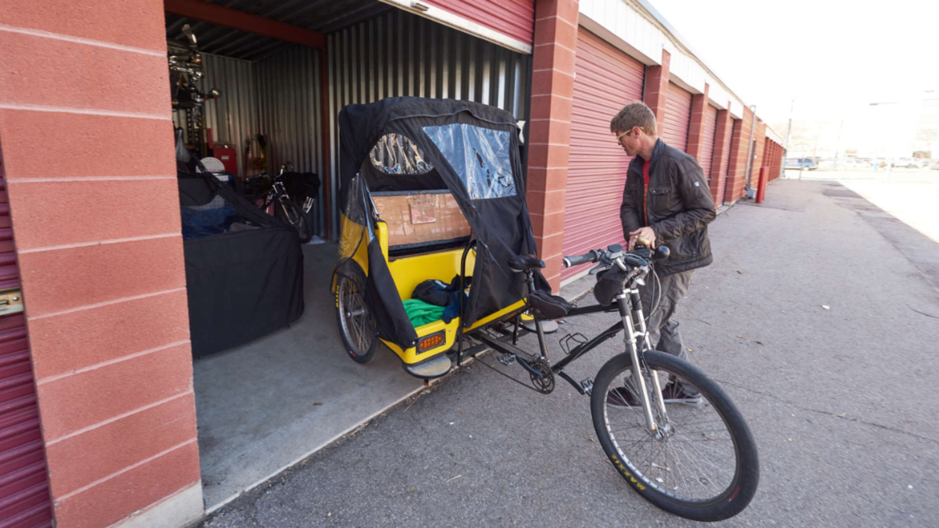 Save Time Moving with Drive-Up Storage Units