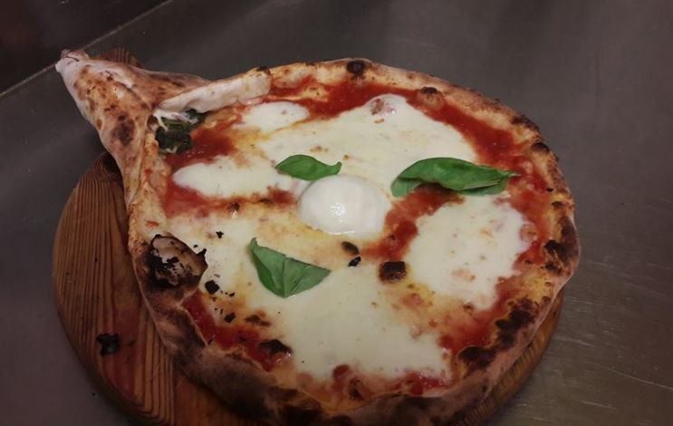 Pizza napoletana | Anzio, Nettuno | Pizzeria O' Pagnottiello