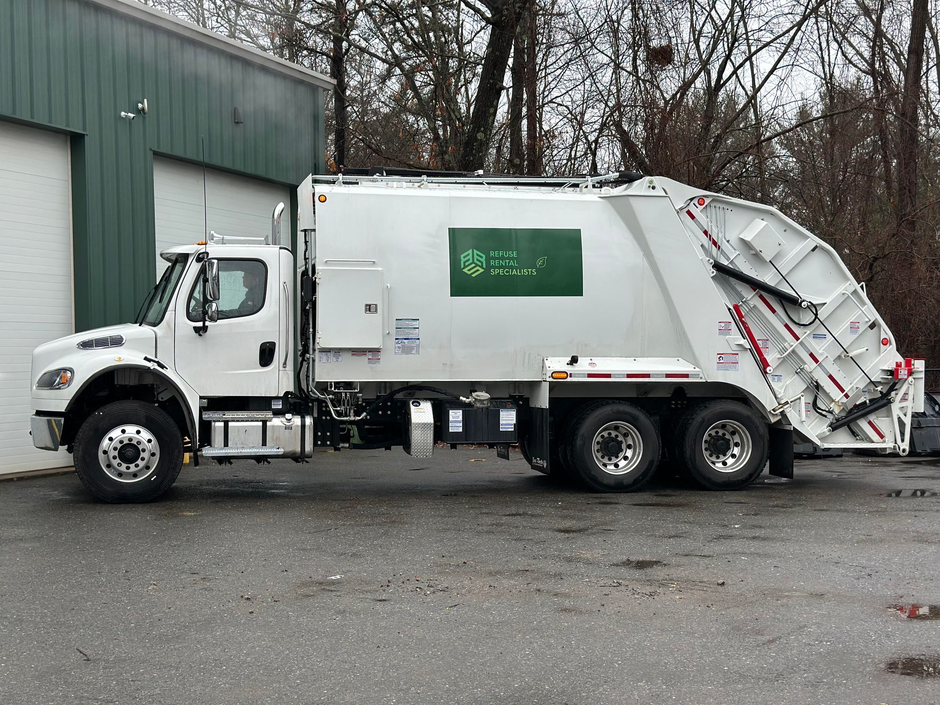 Non-CDL Rear Loaders | Refuse Rental Specialists
