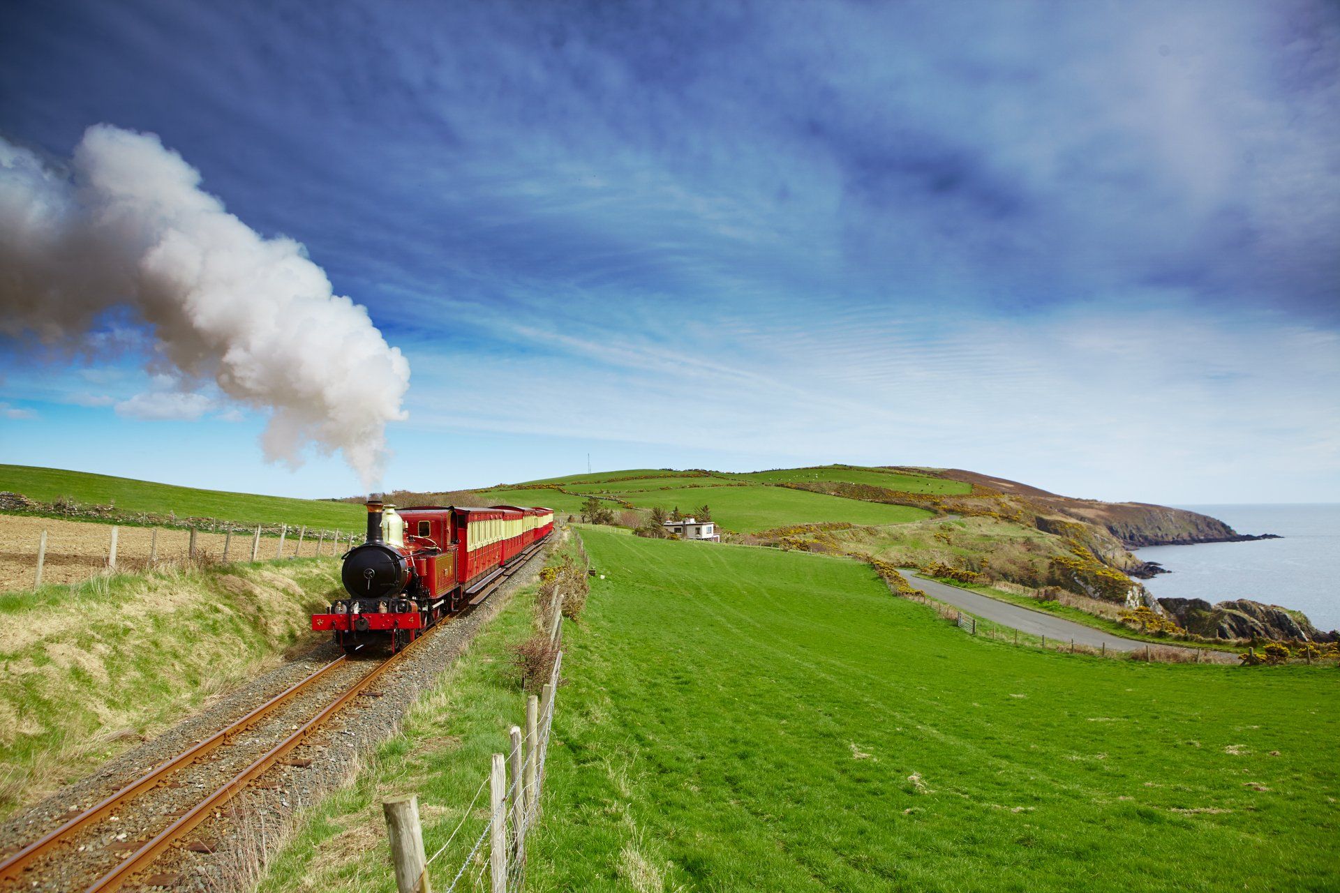 UK Steam Rail Day Trips and Worldwide Rail Holidays