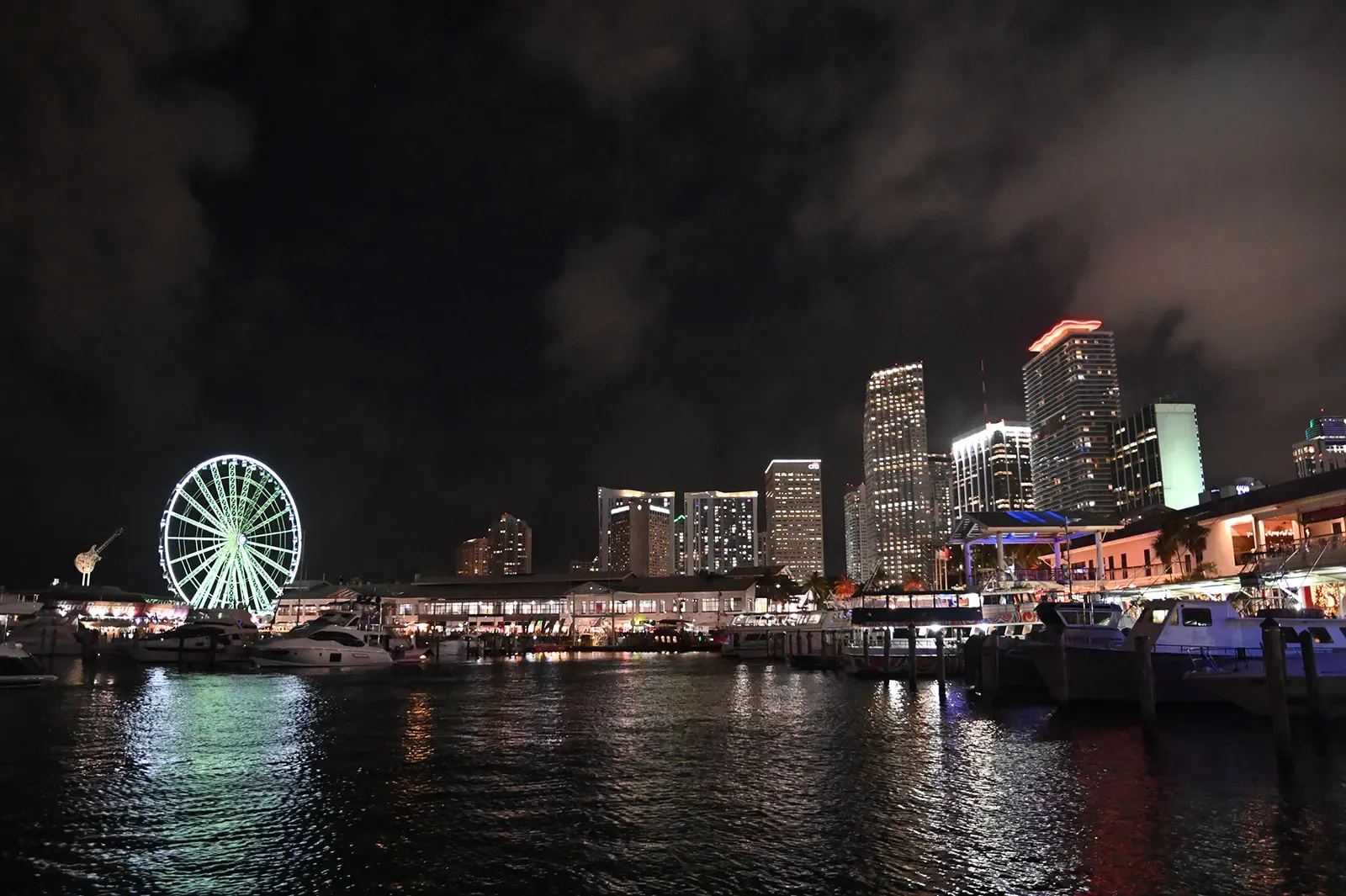 Miami Night Cruise | 90-Min Guided Star Island & Skyline