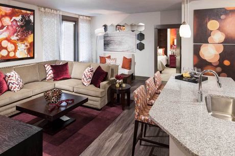 NEO at Ten | Apartments in Houston, TX