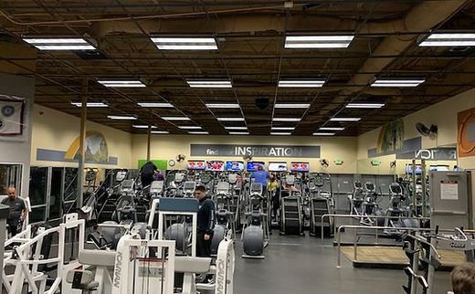 Home [www.calfitmanteca.com]