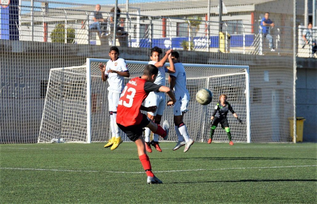 Israel joins CF San Jose football team