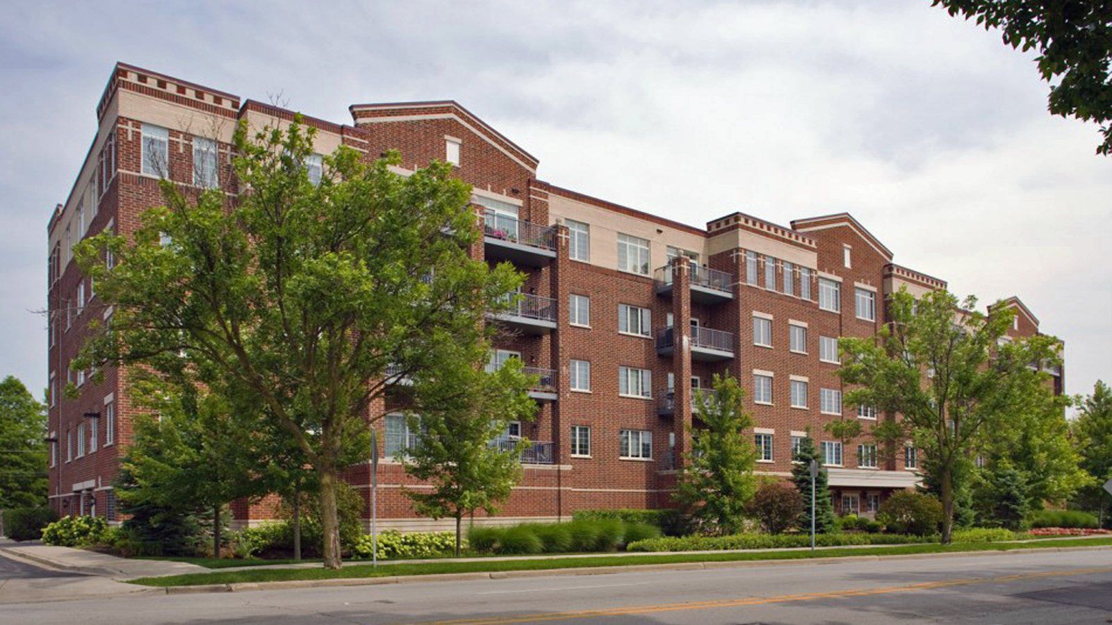 Multi-Family Residential | Archamerica | Commercial & Retail Architects