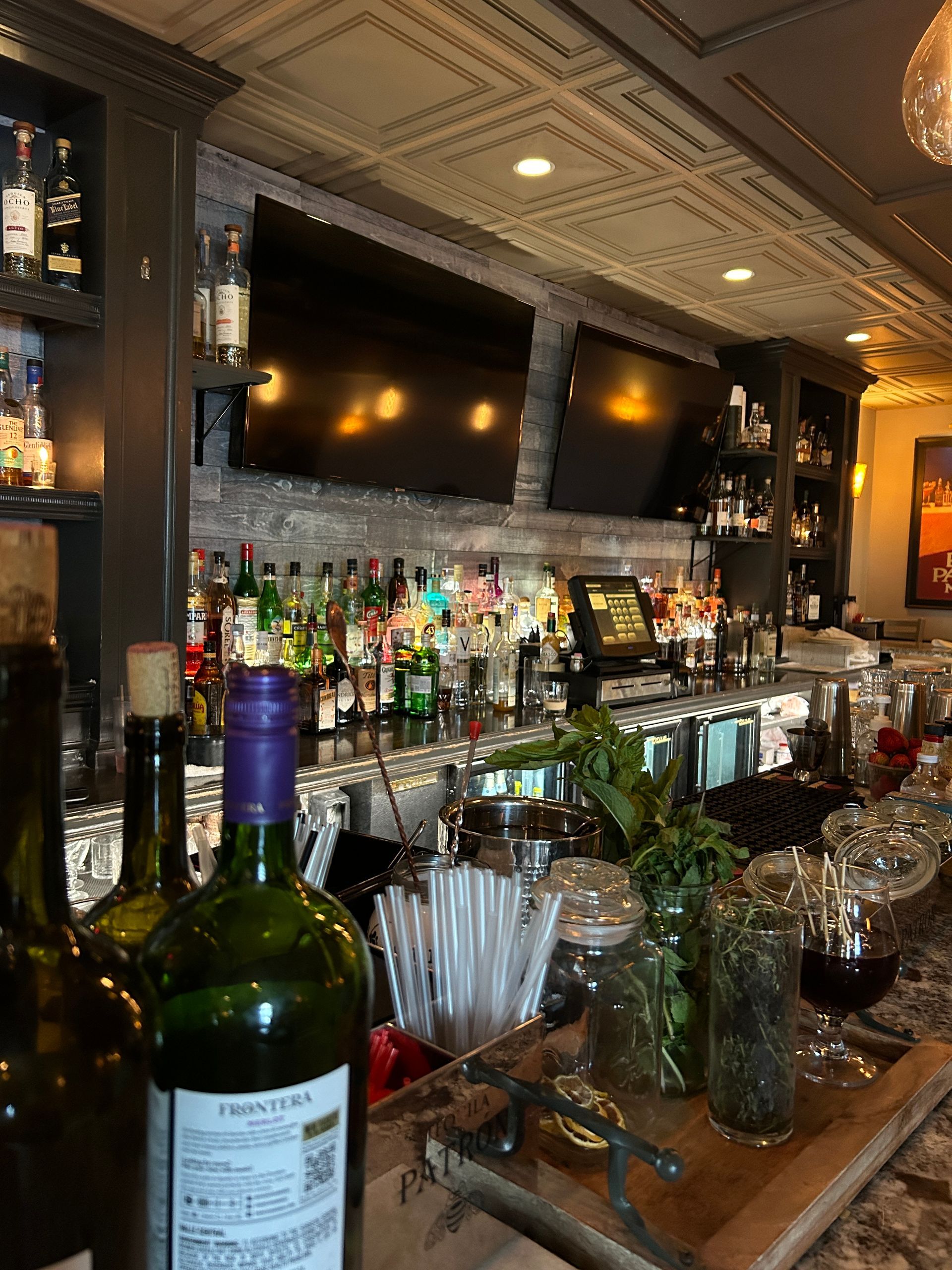 Milano's - Regular Daily Menu