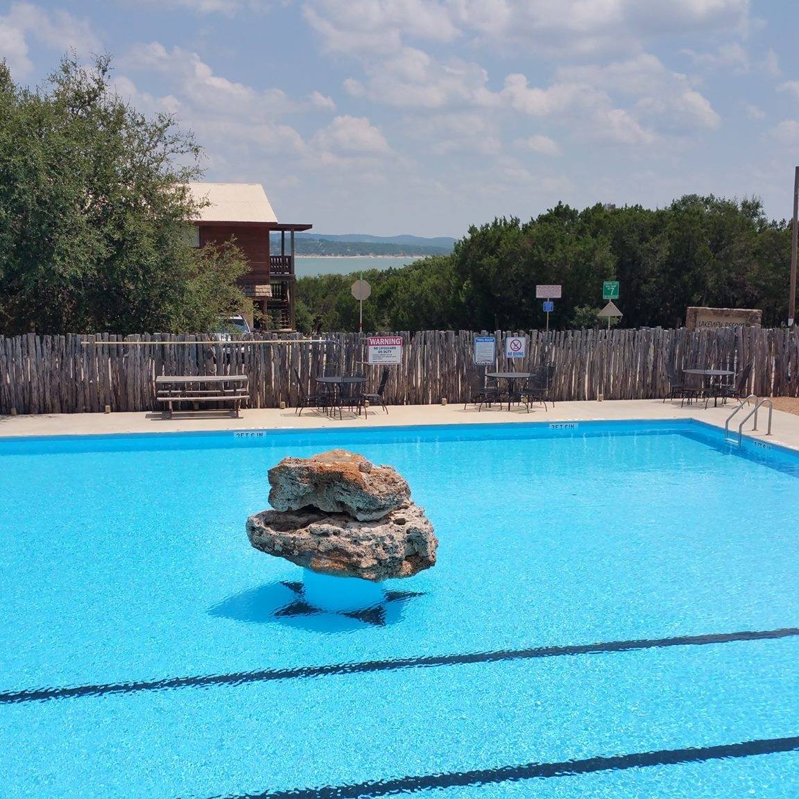 Canyon Lakeview Resort: Lakeside Hotel in Canyon Lake Texas