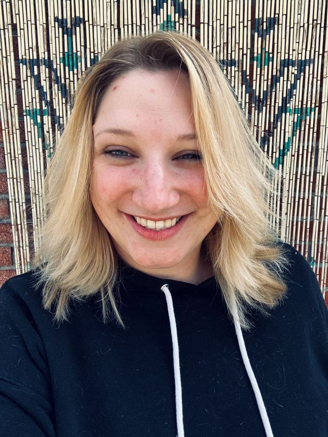 Amber Lapointe's Instagram, Twitter & Facebook on IDCrawl