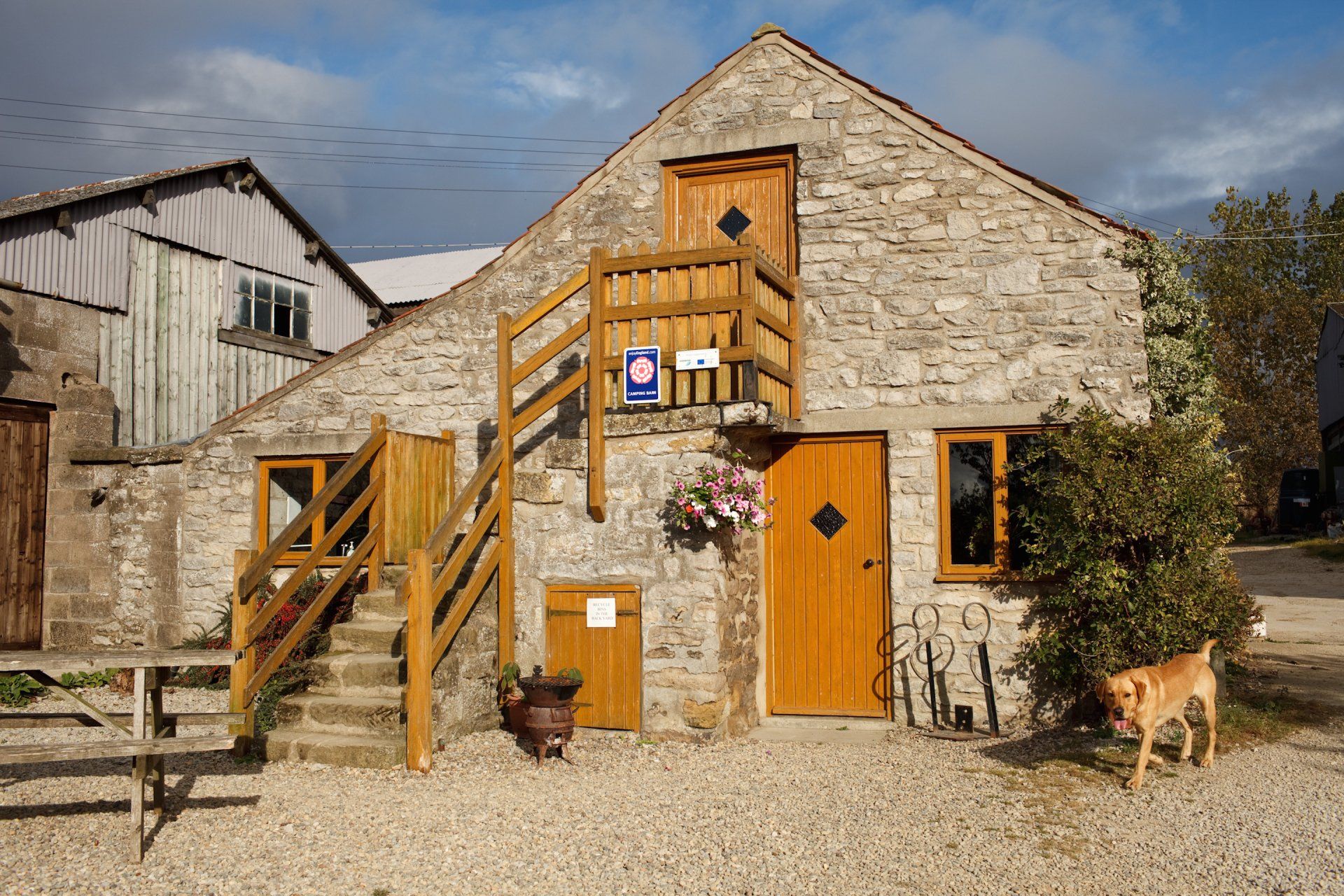 CONTACT :: Cliff Farm Holidays, Sinnington, North Yorkshire - Caravan ...