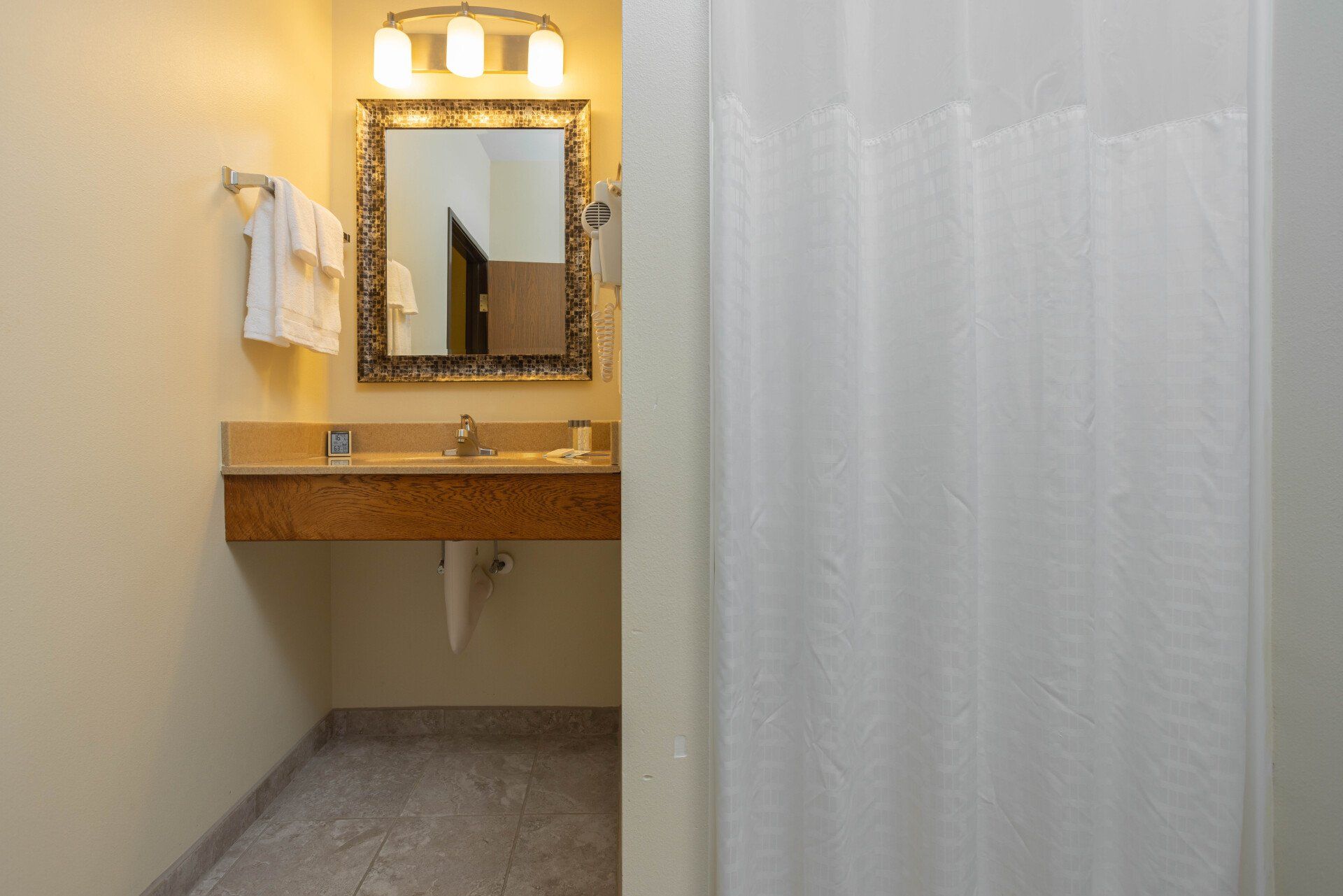 Rooms | Battle Lake Inn